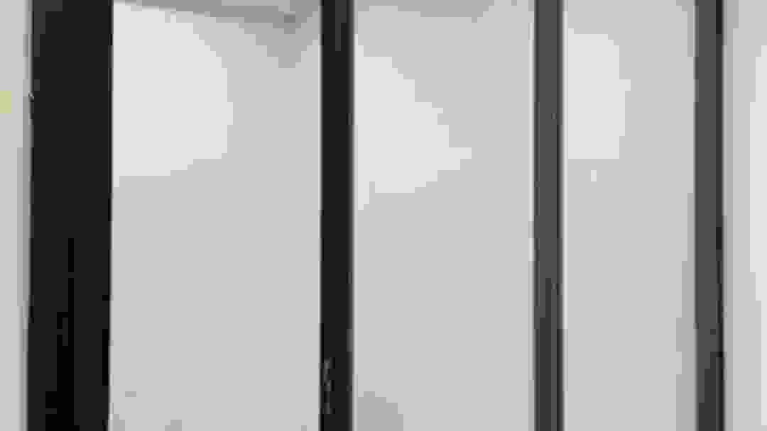 隐框双玻门扇/暗装闭门器/天地门轴-马斯柯隔断墙