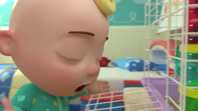 小宝贝家的宠物狗真可爱,追着彩球玩游戏,益智动画唱儿歌