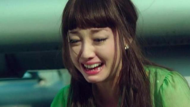 女子全身整容后, 成人生赢家, 但是副作用让她苦不堪言!