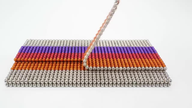 彩色的巴克球玩具拼装自卸卡车的鱼缸模型