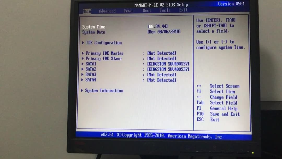 如何在系统下面重新对固态硬盘预装系统