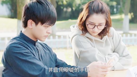 奇葩同学惹怒学霸,学霸破解微信密码套路他,班长这句话亮了