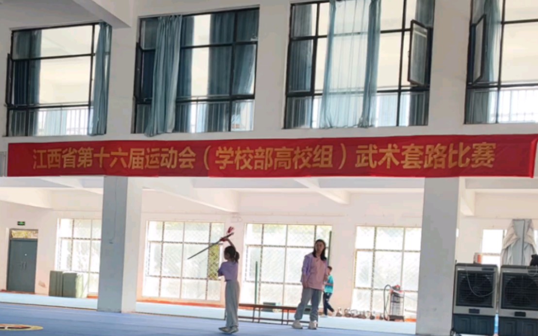备战省运会。中华传统武术套路表演。