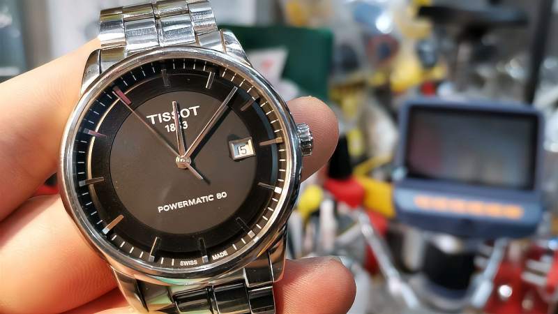 天梭表友遇假保养被骗2000元!打开机芯更气人的还在后面