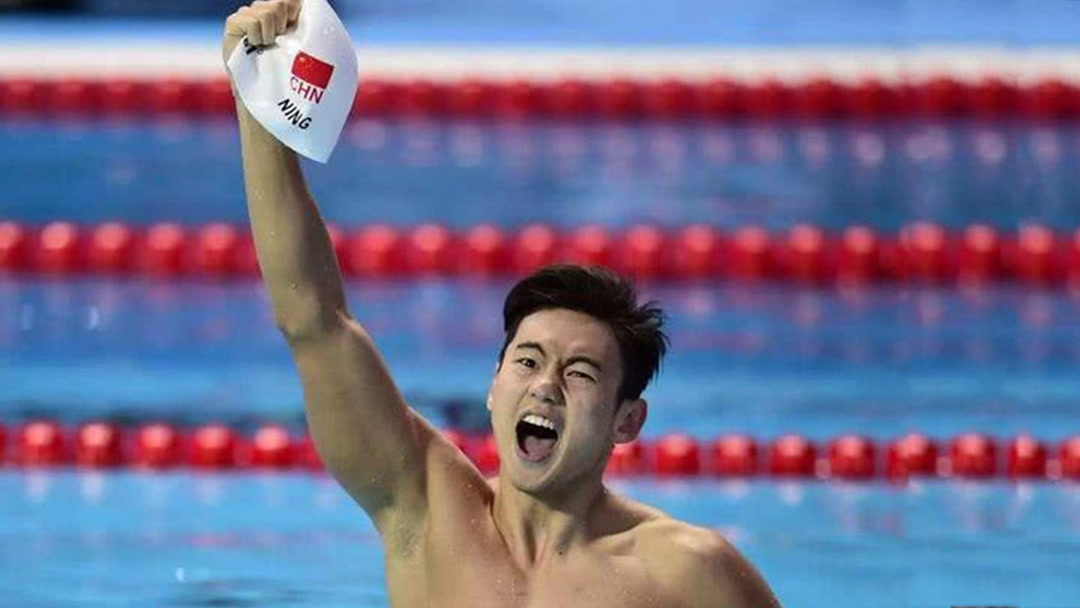 “世界冠军”宁泽涛曾报国无门2年,在无缘亚运后终于再度复出!