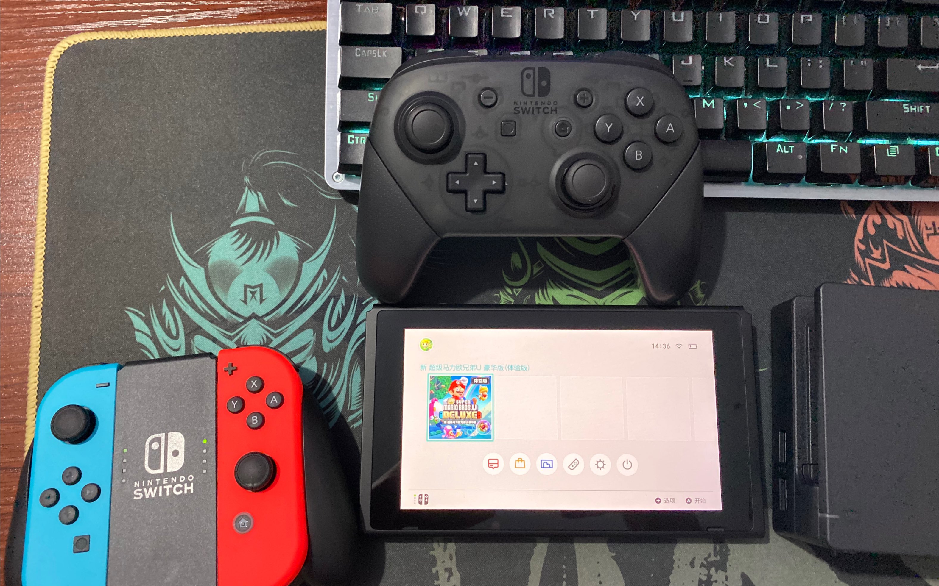 快乐肥宅的一天,快递送上门根本不下楼,国行版switch开箱,swith pro...