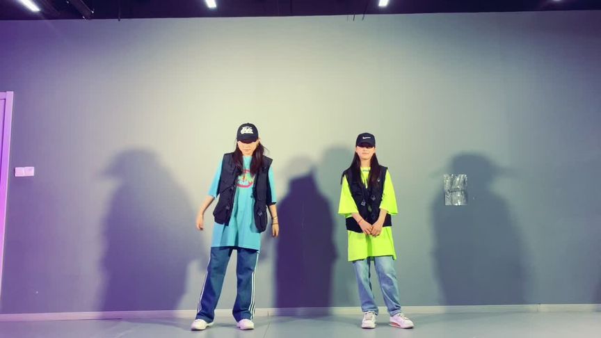 #intentons #青春有你3 #DOU➕小助手 今日俩娃߈�️ 玩起来