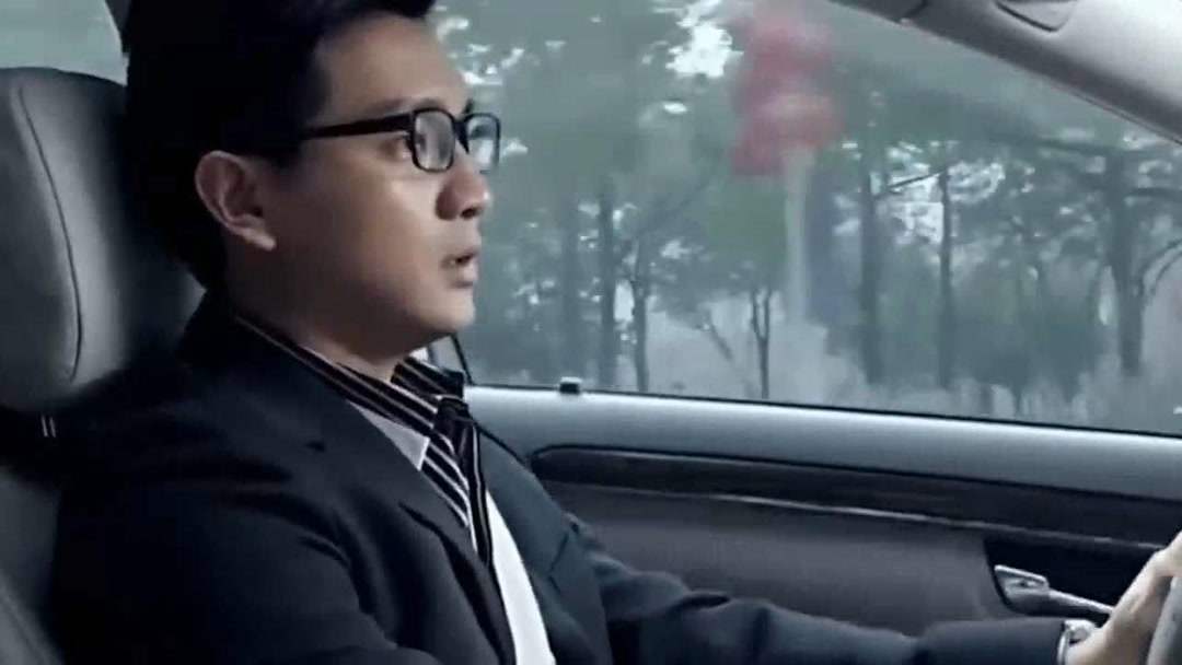 《鸡毛飞上天》王旭算是看出来了,此人比陈江河还倔