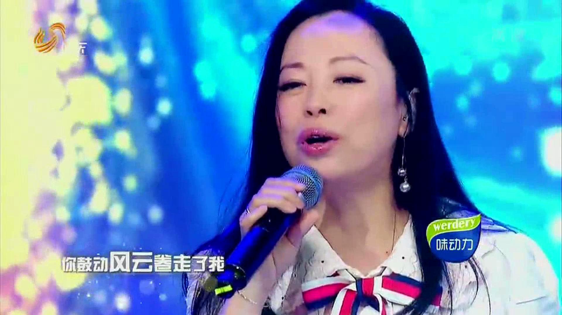 超强音浪:黄绮珊演唱《离不开你》,还没开口,观众就坐不住了