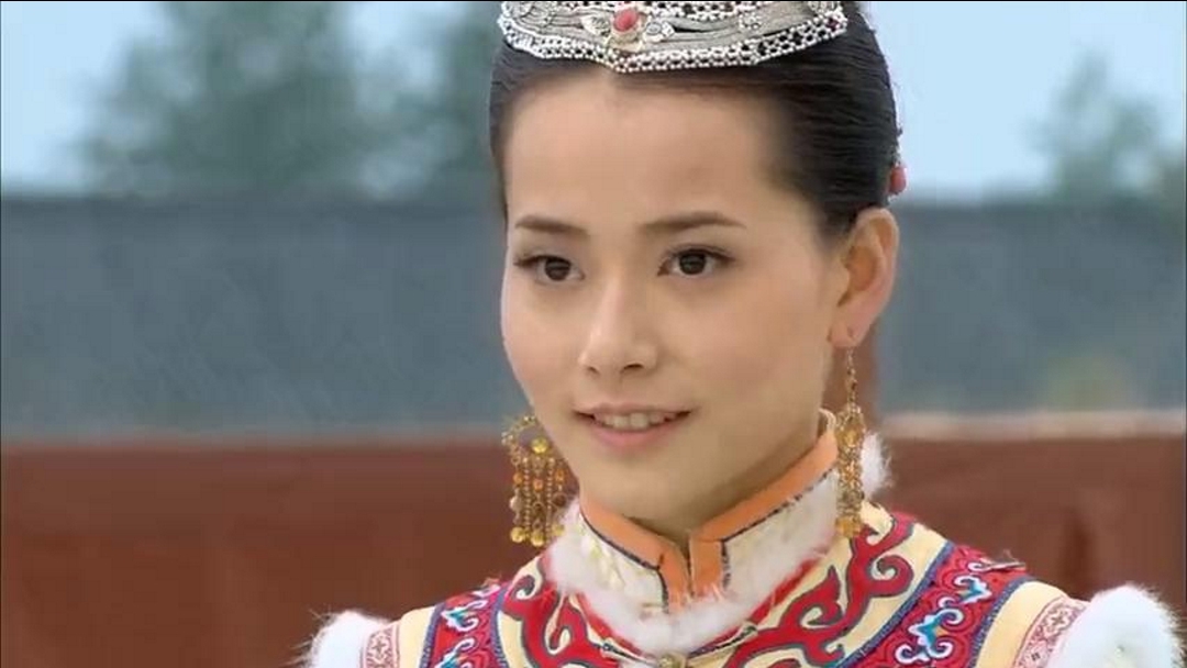 新还珠格格:尔康大获全胜,塞娅不服气,竟上场和尔康比武