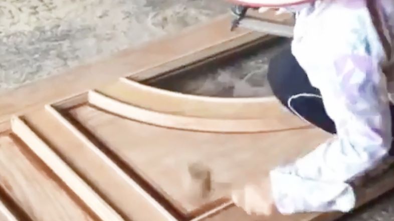 木工师傅打造实木门,全程高能!