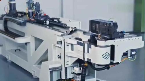 了不起的中国制造,全自动弯管机,简直太先进了