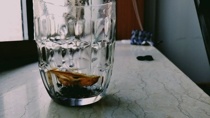 柠檬绿茶。安静的黄昏,静静地享受只属于自己的时刻。