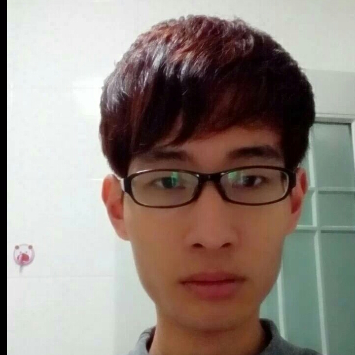 彭苑君 