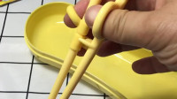 使用筷子是中国传统,儿童训练筷,让孩子轻松学会筷子吃饭