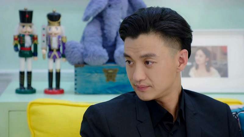 林莫臣看到林浅在辛苦创业十分心疼,要她回美国去面试设计师助理