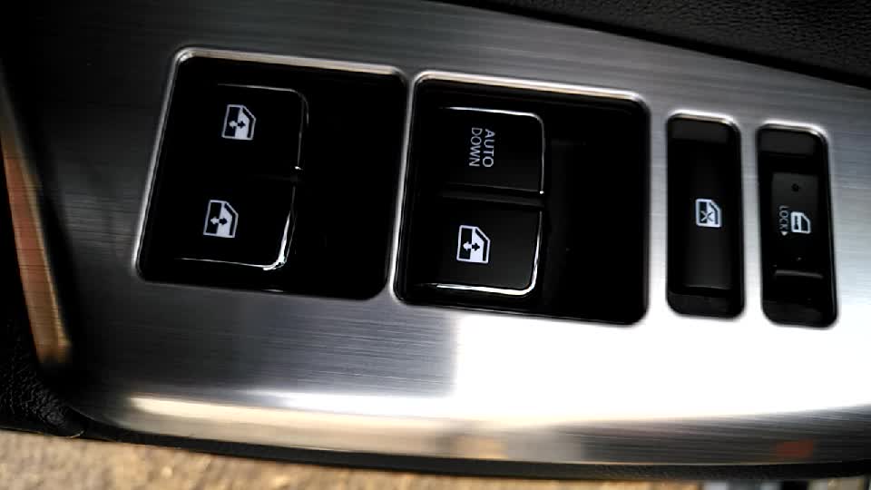 长安CS七五四车门车窗升降按键「来自懂车帝车友圈」