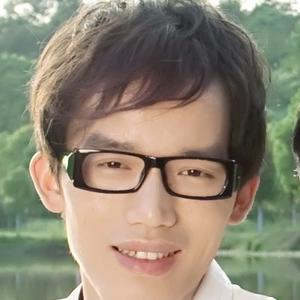 高考志愿余老师 