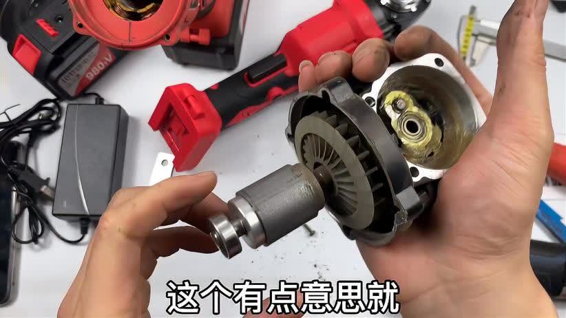 开箱50多到手的锂电无刷角磨机,拆开看做工,买的还是没有卖的精