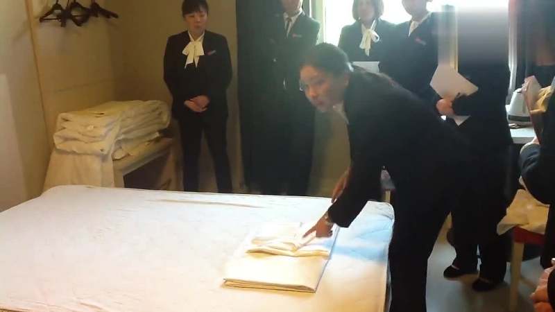 客房服务员操作流程视频