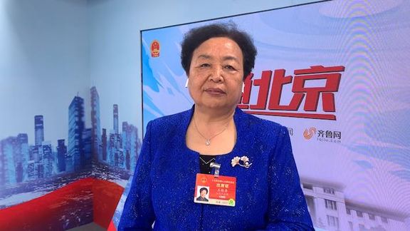 全国人大代表王银香:建议取消基层干部各类群打卡,用结果考核工作成效