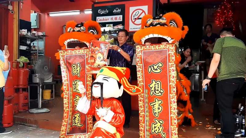 2020年元宵节,吉隆坡唐人街舞狮助兴表演