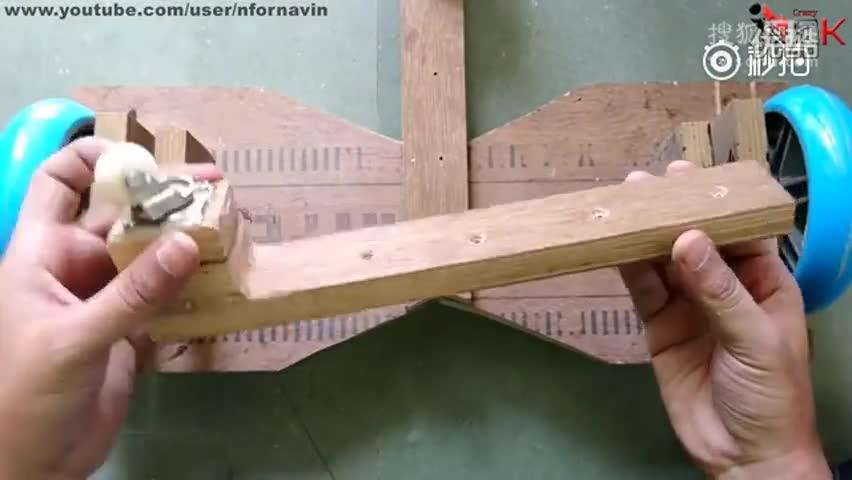 【科技生活】国外大神教你如何手工打造一辆双轮平衡车_标清