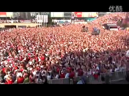 实拍2012欧洲杯第一场波兰和希腊比赛球迷