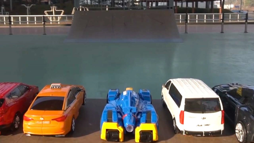 变形汽车玩具 第51集 汽车战士面临大挑战