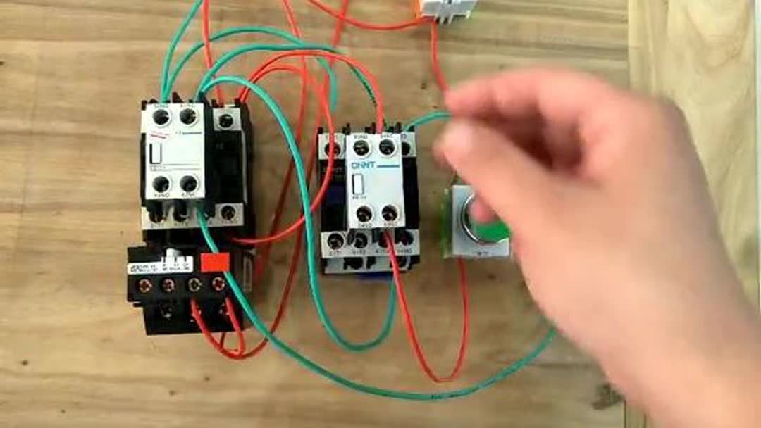 电工知识:电机正反转主线路,控制电路,接线步骤一一分享