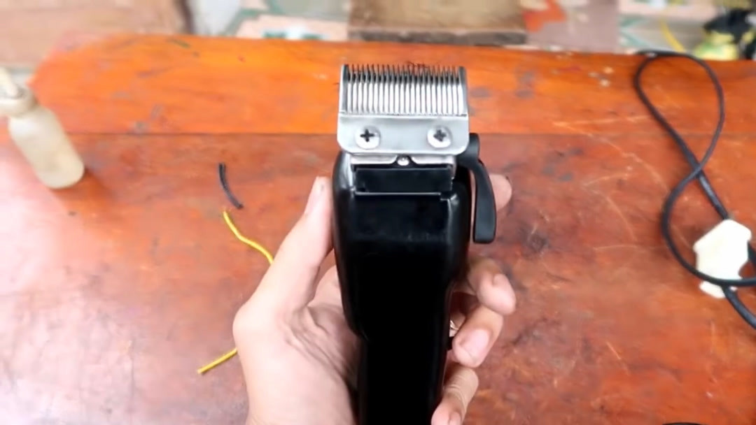 硬核拆解翻新理发器,带你了解理发器的工作原理