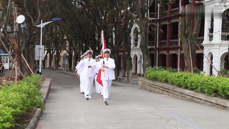 集美大学航海学院升旗队列