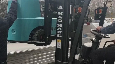 山东0.5吨电动叉车多少钱一台15106648674