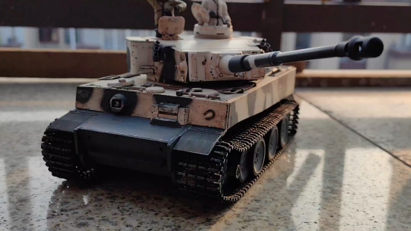 fov 1/32 虎式坦克极初期型。合金坦克模型,换装金属履带