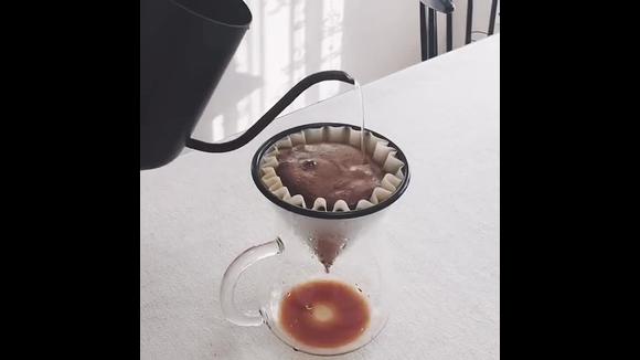 一体式手冲滴滤壶,大冷天做杯手冲咖啡暖手又暖心#咖啡