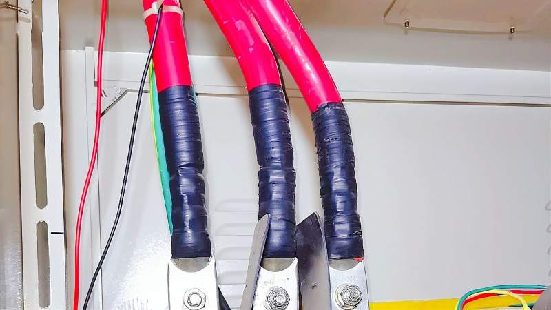 55KW电机,工作电流是多少?应该用多粗的电线?很多电工还不会算