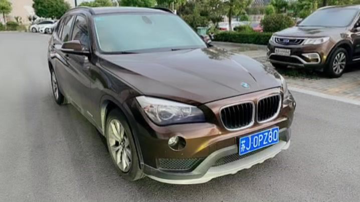 新到14年 宝马X1 新电子档 全景天窗 车况无任何事故