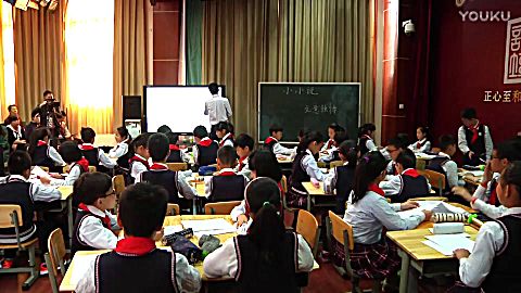3小学语文课例《群文阅读--小小说》深圳龙岗区邓蝴梅工作室【符卷】...
