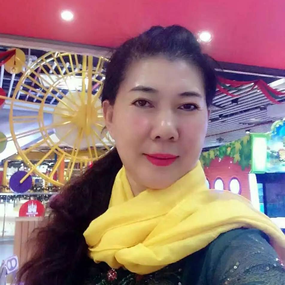 平静的水广场舞 