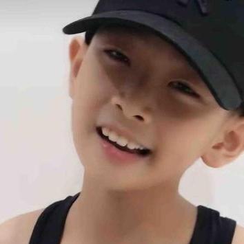 母子舞蹈秀 