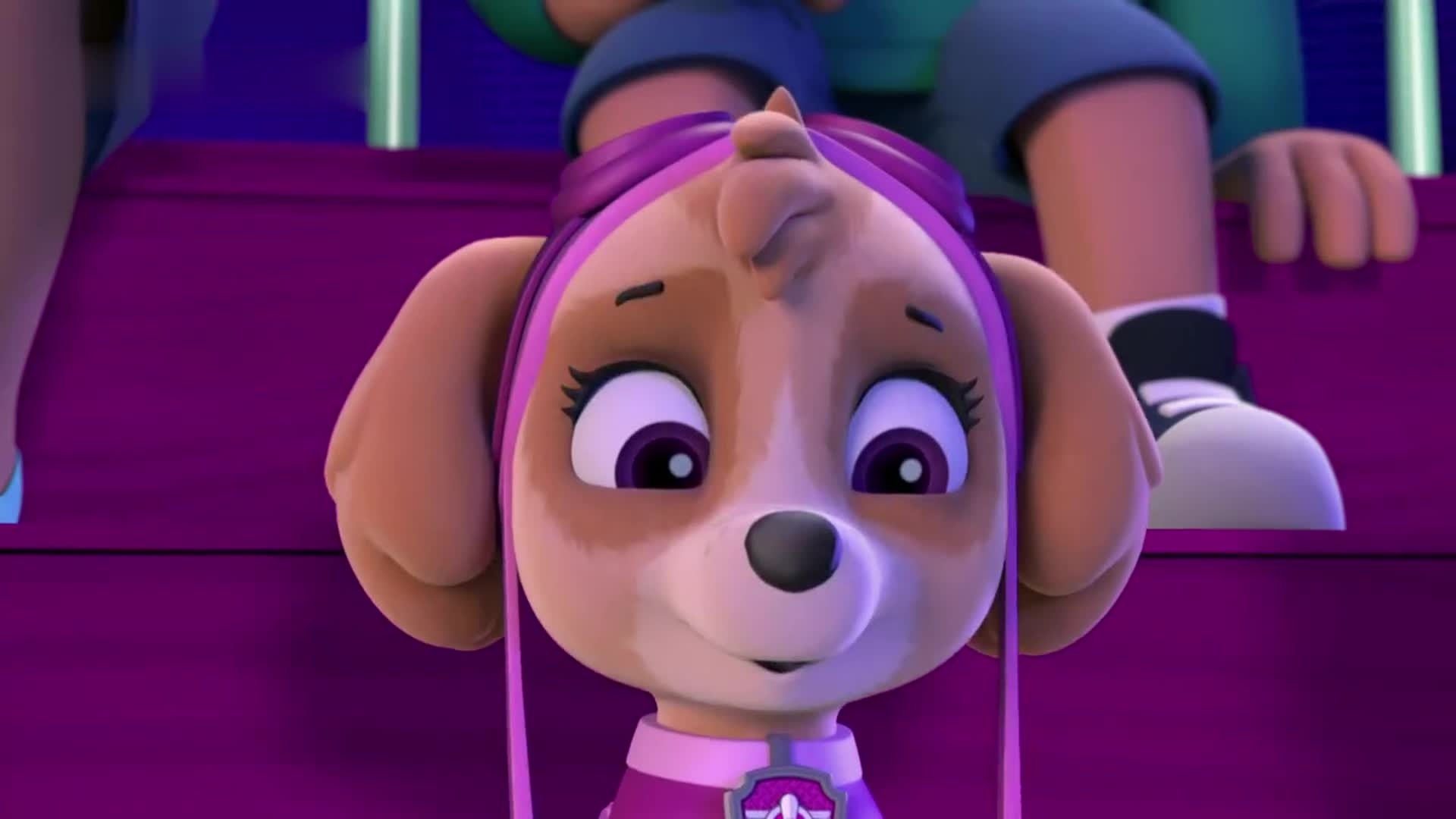 ...马戏团表演,滑稽的毛毛最好笑了,很适合当小丑