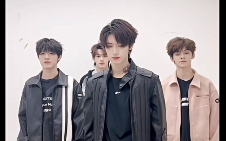 TF家族三代,又增加了一个看物料的地方,看出来了孩子们自愿的,三楼...