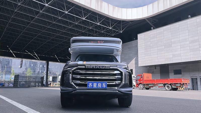 齐星大通T90硬升顶房车谍照