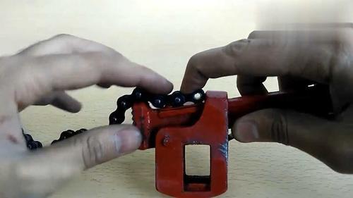 报废的管子钳不要扔,焊一节链条,又是一把实用的工具