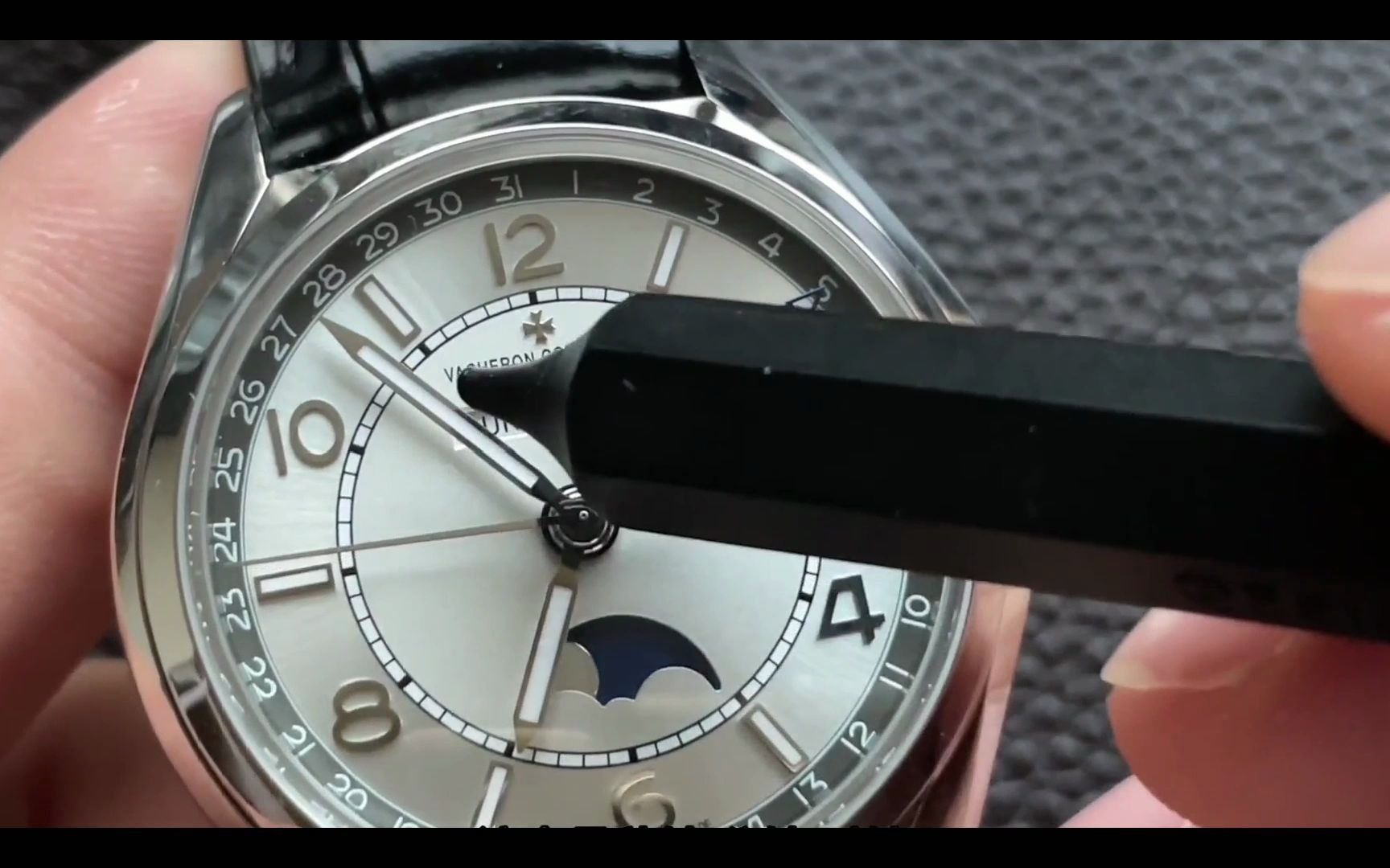 ZF江诗丹顿多功能月相腕表伍陆之型4000E