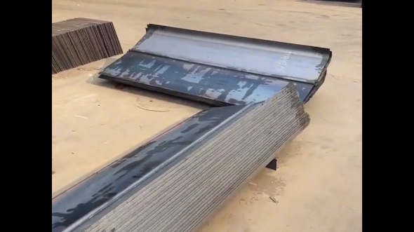 高铁遮板模具 铁路遮板钢模具 混凝土浇筑