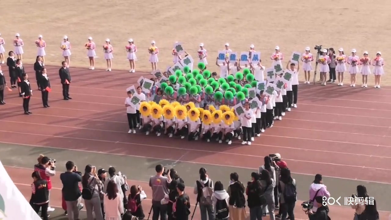 [校运会]呐,这么可爱的方块队,你不要吗❤❤