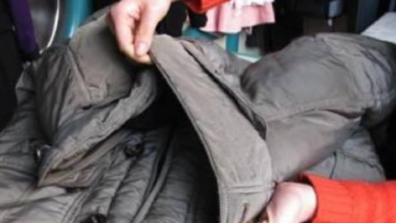 羽绒服手洗、机洗、干洗哪个不会破坏羽绒?今天告诉你正确答案