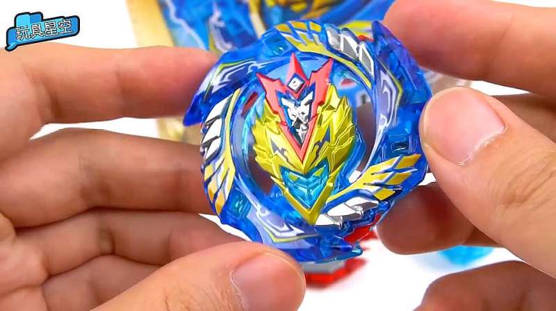 酷炫手表盘陀螺飞速旋转 看看谁是最后赢家