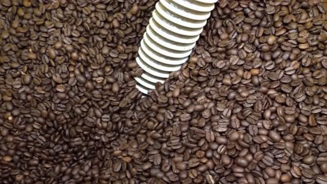 咖啡是怎样量产的?看完工厂生产全过程,让人不淡定了!